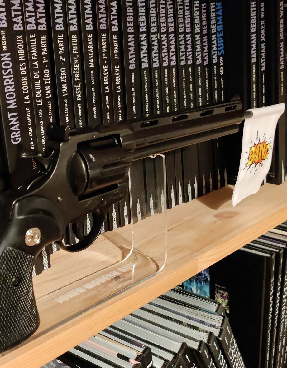 Joker Modern Gun - Batfactory